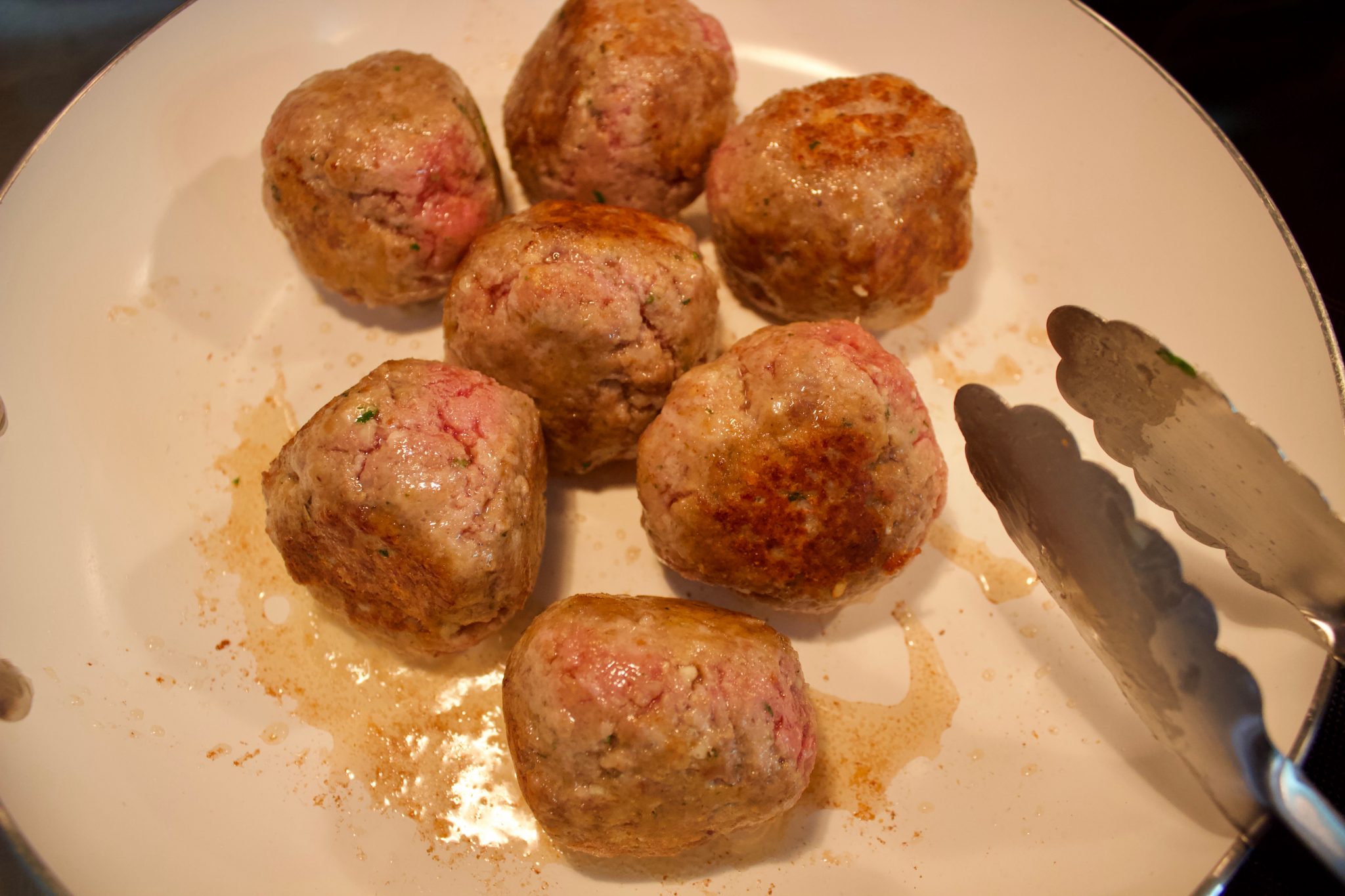 Mrs. Frank Sinatra's Spaghetti And Meatballs - The Hungry Lyoness